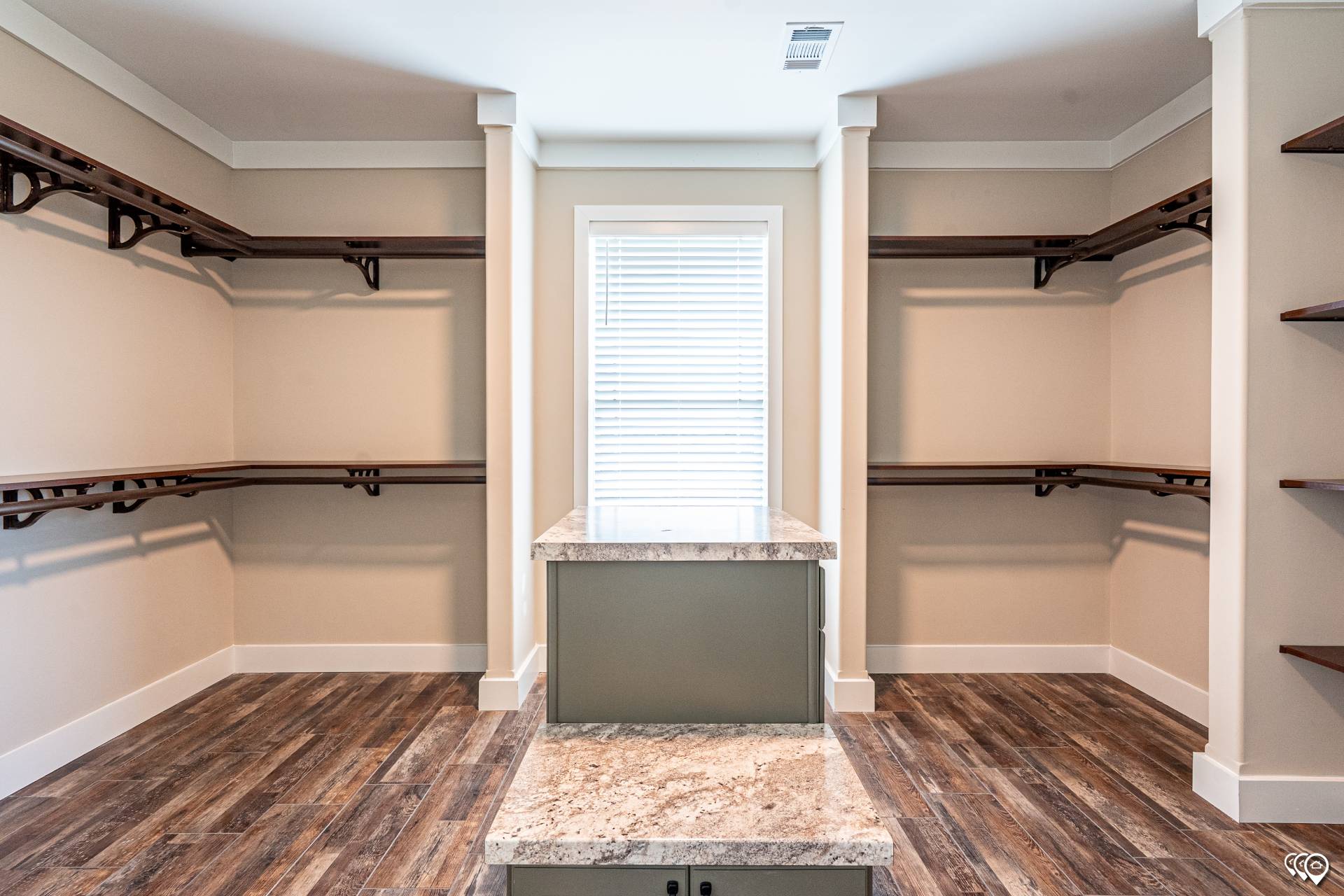 Signature Series The Ole Hay Barn DVHBSS-4503 - Texas Built Mobile Homes